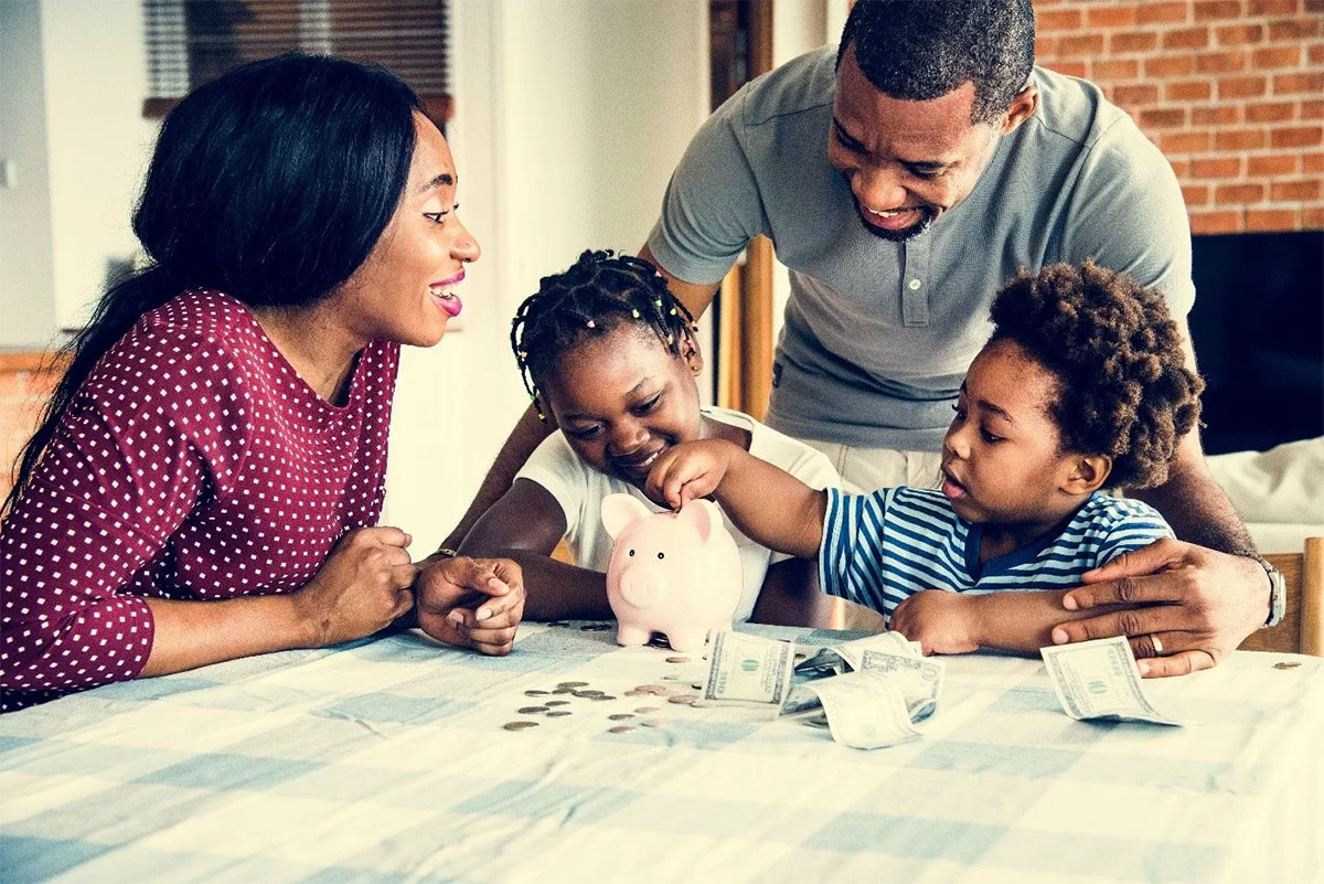 5 Ways To Practice Good Spending Habits HRCCU 5 Ways To Practice Good Spending Habits HRCCU